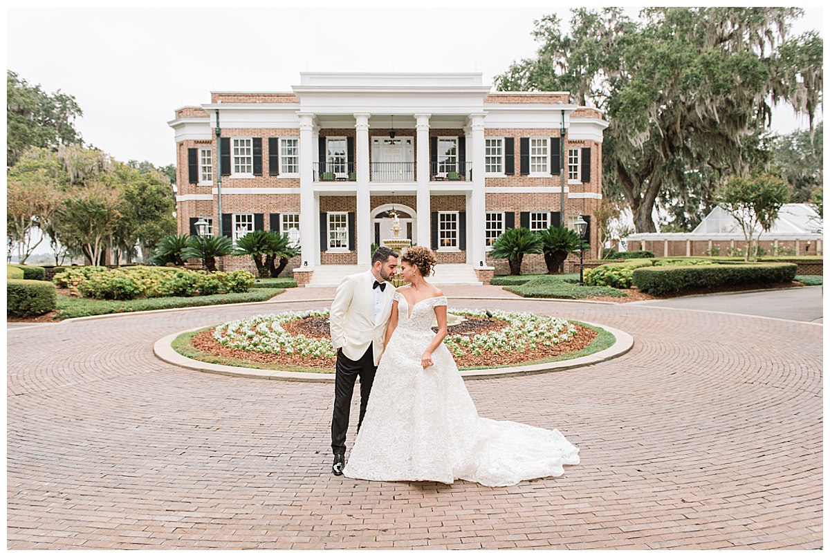 Ford Field and River Club Wedding - Meredith Ryncarz Photography